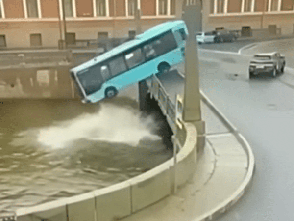 Bus full of passengers drives off bridge, 3 killed - Absolute News