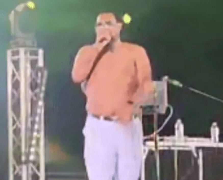 Rapper dies after collapsing on stage during performance - Absolute News